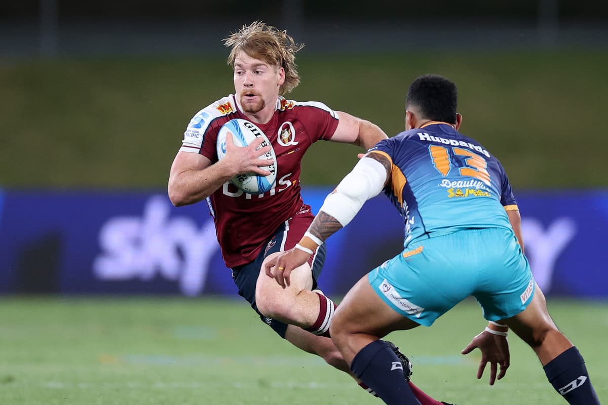 McLaughlin-Phillips ready to stake claim as starting Reds flyhalf ahead ...